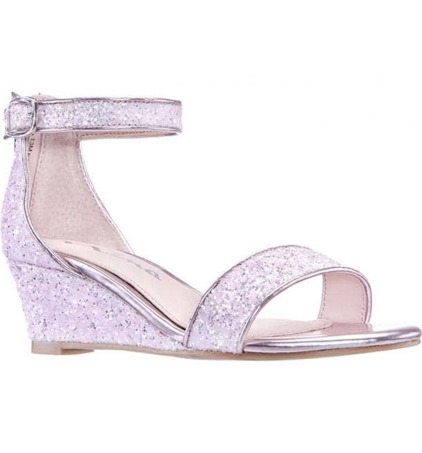 30 Best Wedding Wedge Shoes That Go With Any Dress Yourtango 7107